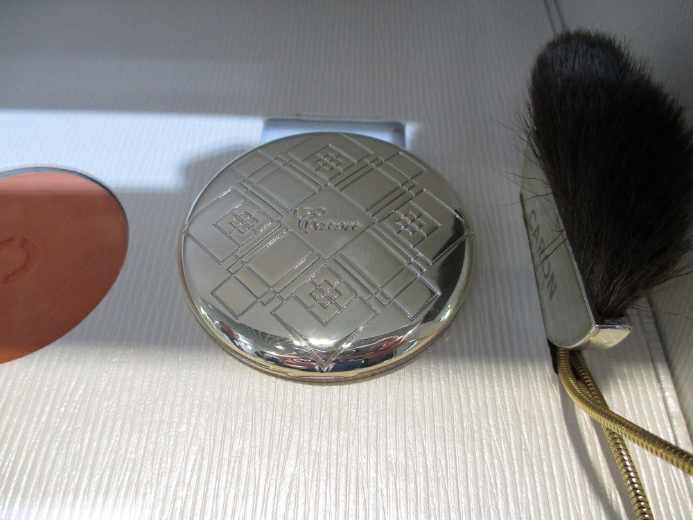 Caron Glamorous Powders Vintage Allure - Cannes TFWA 2016 Novelties ...