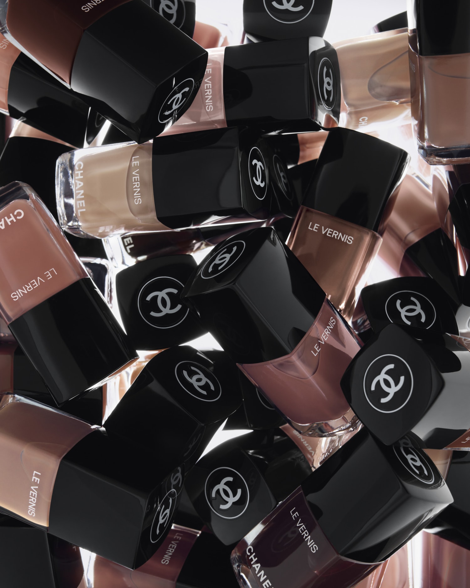 Chanel LES ACCORDS DE CHANEL: FALL-WINTER 2022 MAKEUP COLLECTION | News ...