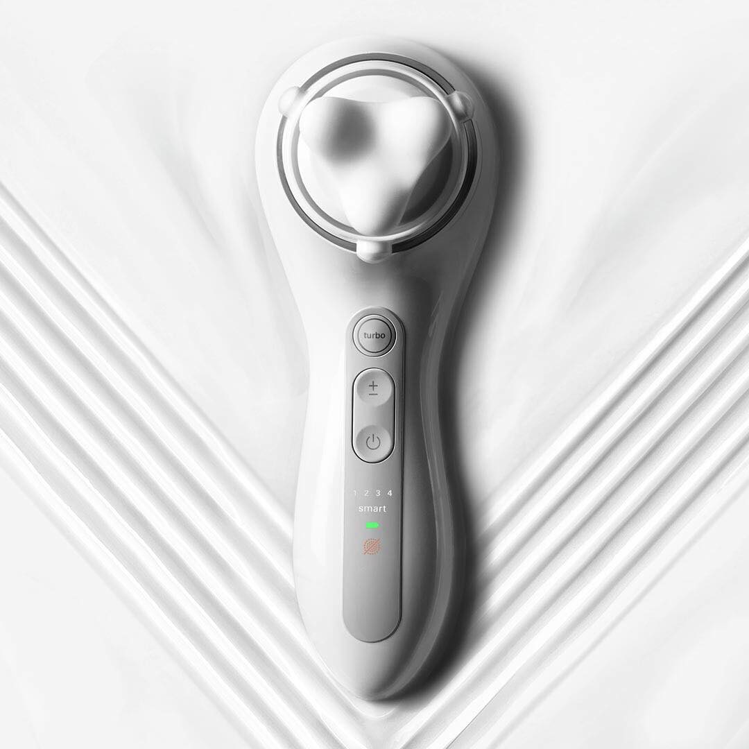 Clarisonic Smart Profile Uplift ultimate anti-aging gadget | News ...
